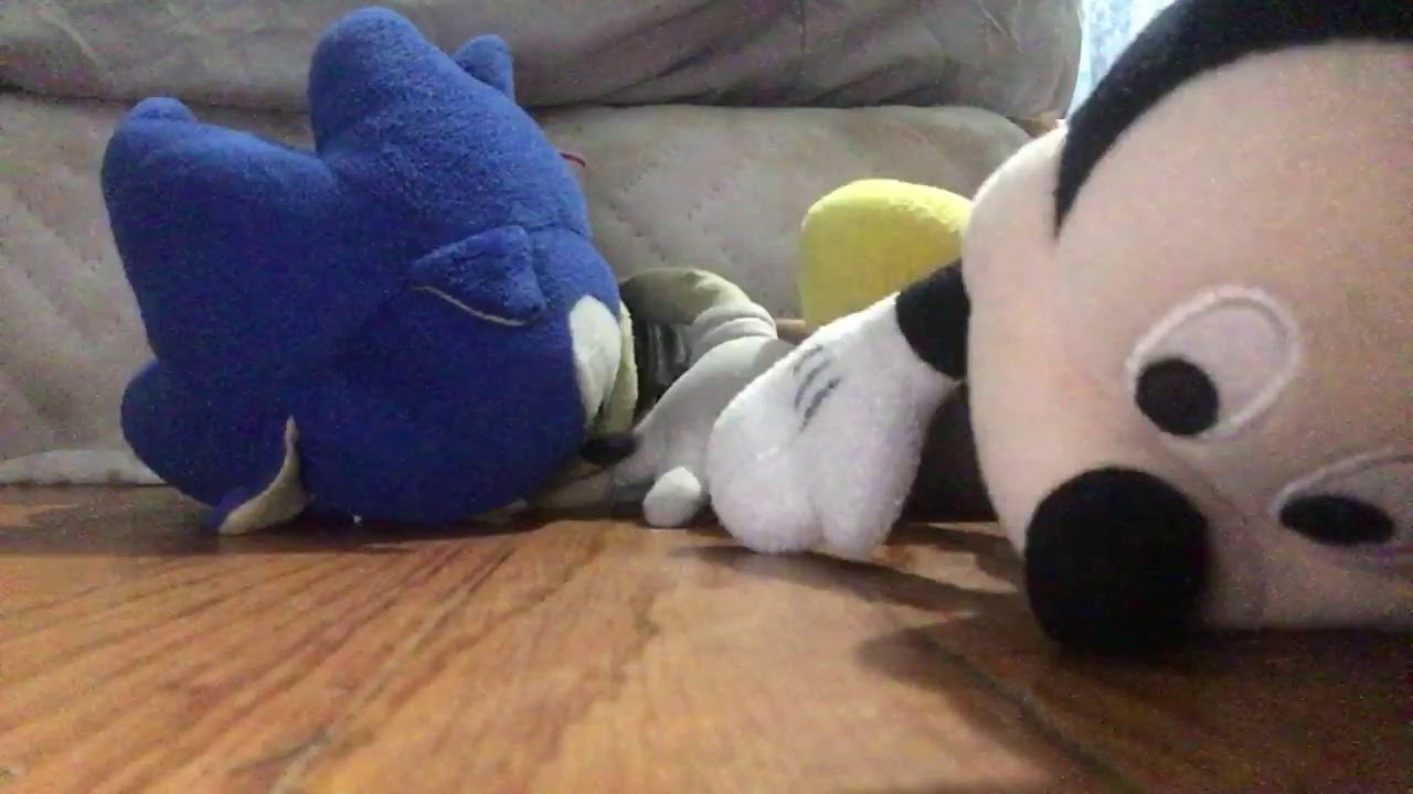 Mickey vs sonic - YouTube