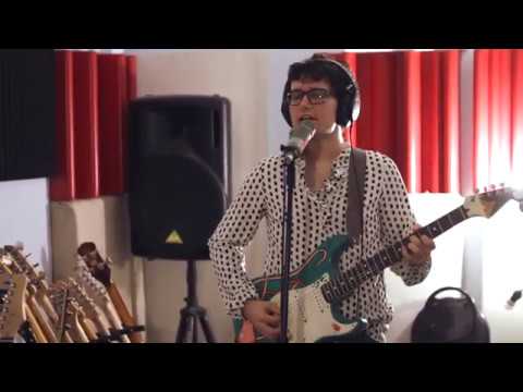 Telyscopes - "Flash Flood" Live at Analog Approach Studio - YouTube