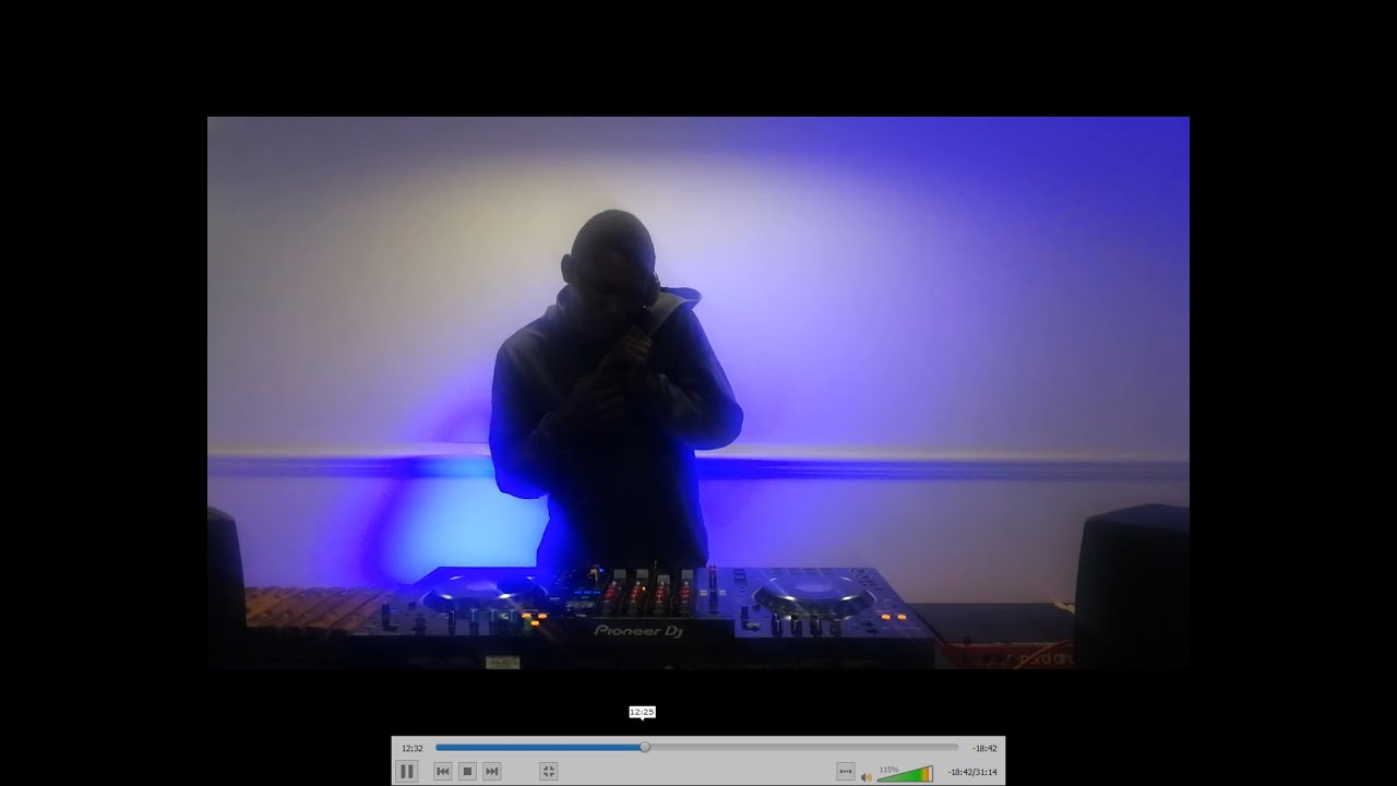CROSS PHONIC DE DEEJAY - YouTube