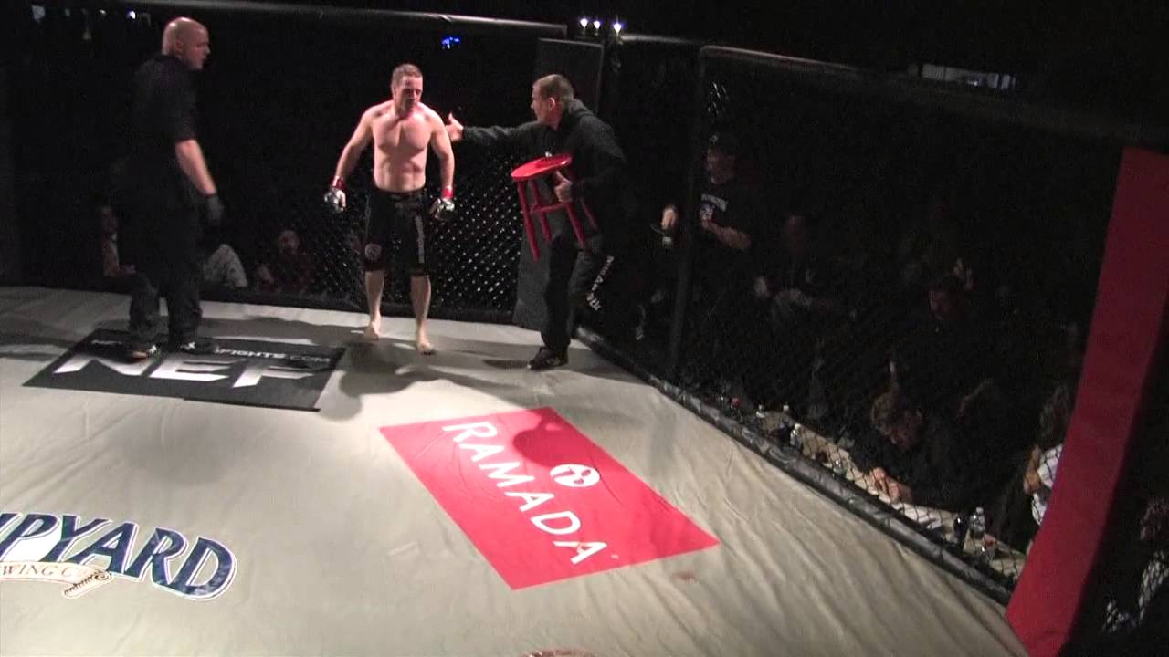 Ray Wood vs. John Raio - YouTube