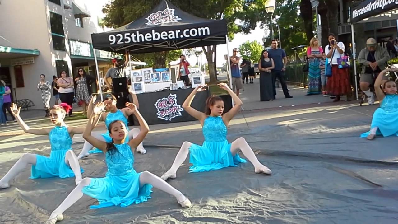 The dance Sauté - YouTube