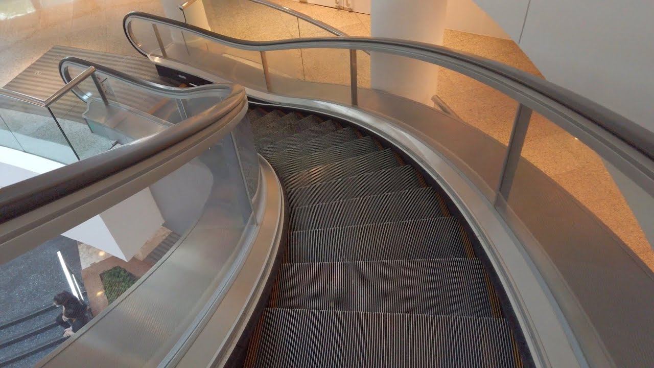 Island Explore - CURVED ESCALATOR ! - Wheelock Place (2) - YouTube