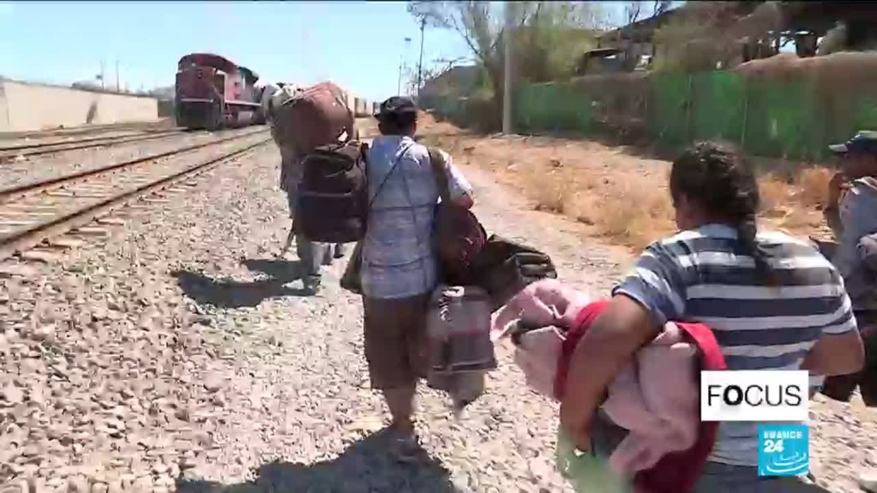 "The train of death": the dangerous getaway train through Mexico - YouTube