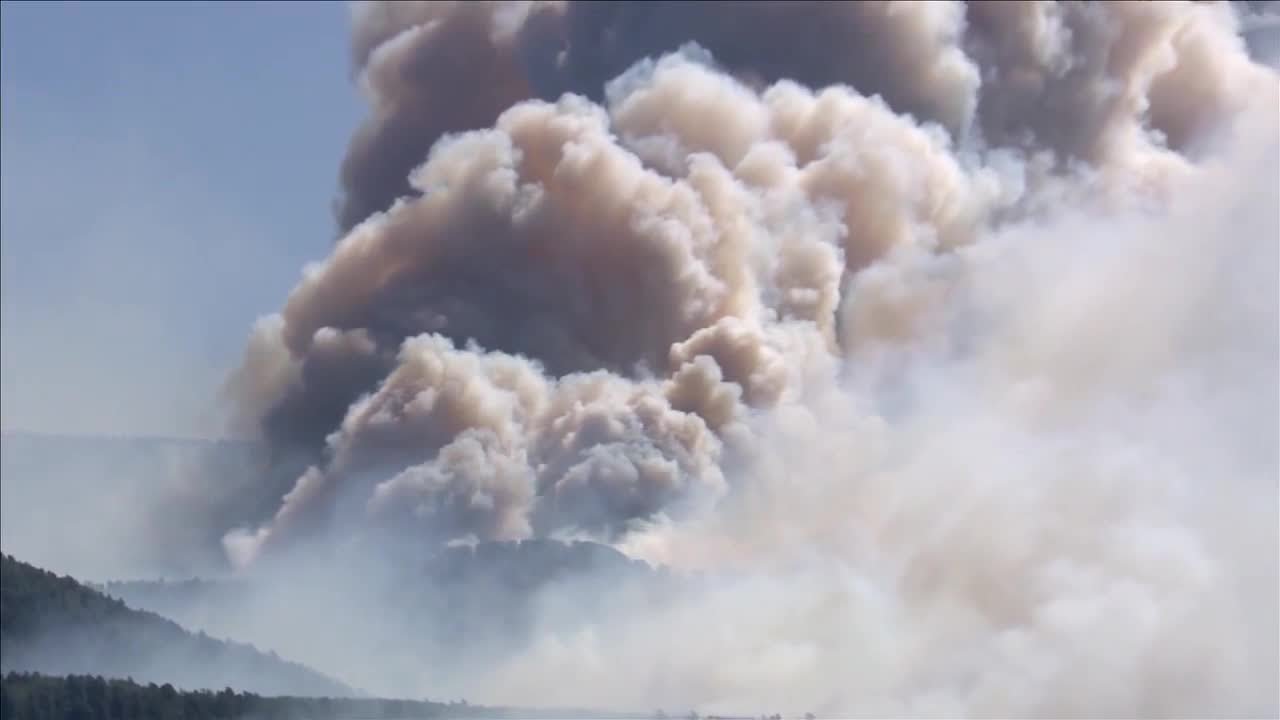Two wildfires are burning north of Flagstaff - YouTube