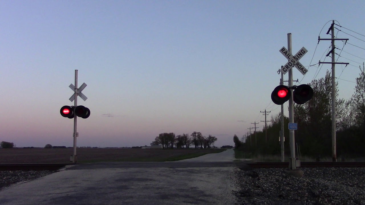 NS 7124 East in Limestone, IL 5/8/20 - YouTube