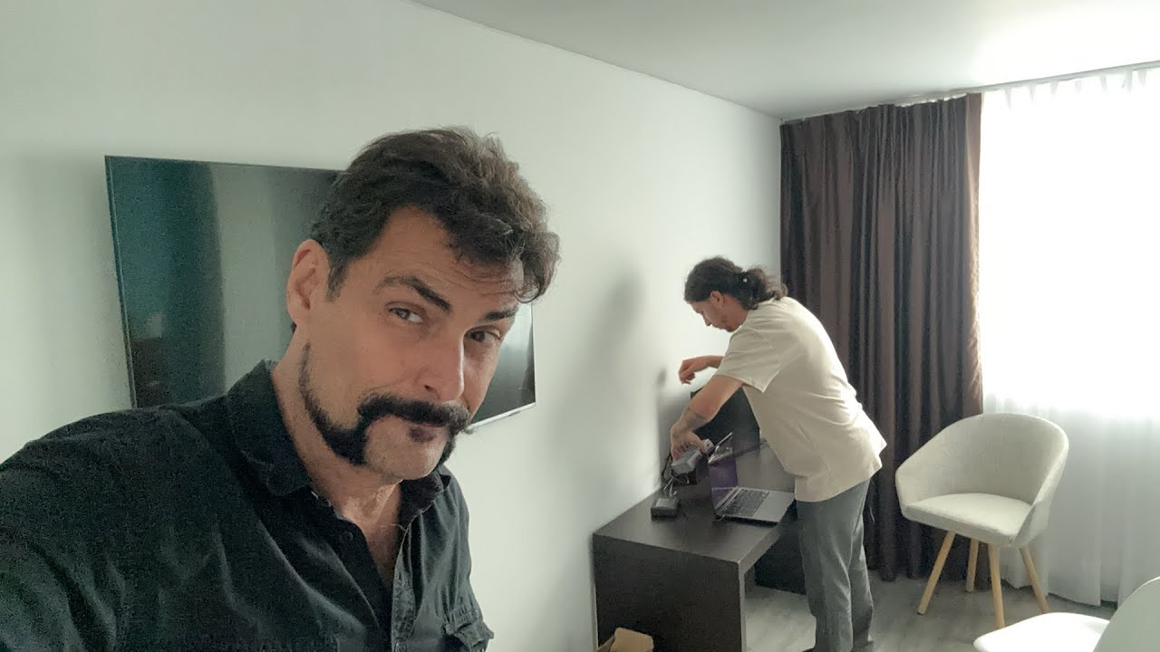 Rafa Taibo #EllosEstánAquí está realizando una transmisión en vivo: LA ...