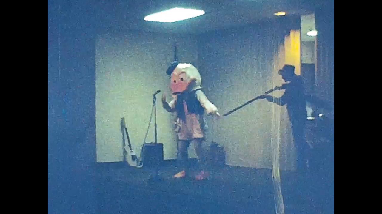 Shelley Wolfe Benefit Show 1975 - YouTube