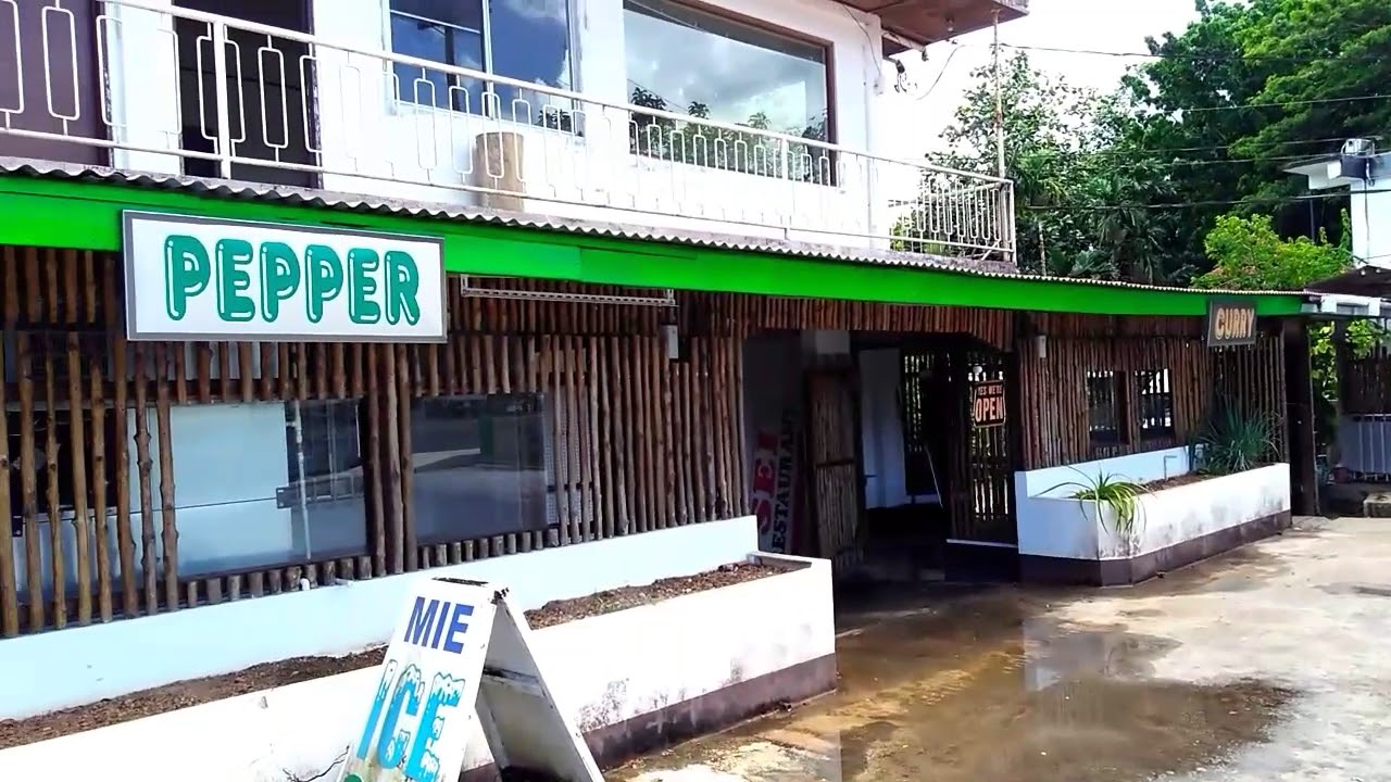 Life in Pohnpei: Restaurant review - YouTube