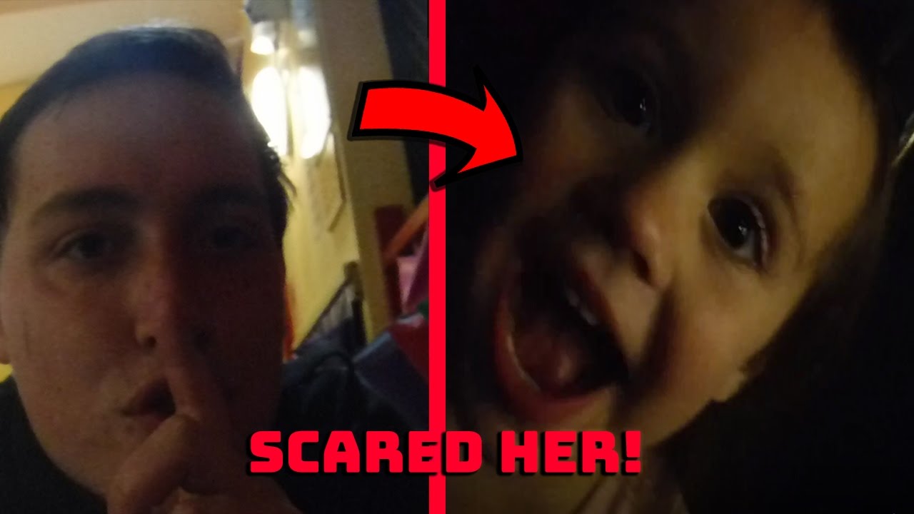 HILARIOUS JUMP SCARE! - YouTube