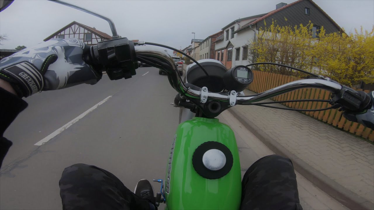 Simson Lifestyle | Wheelies | JW Sport - YouTube