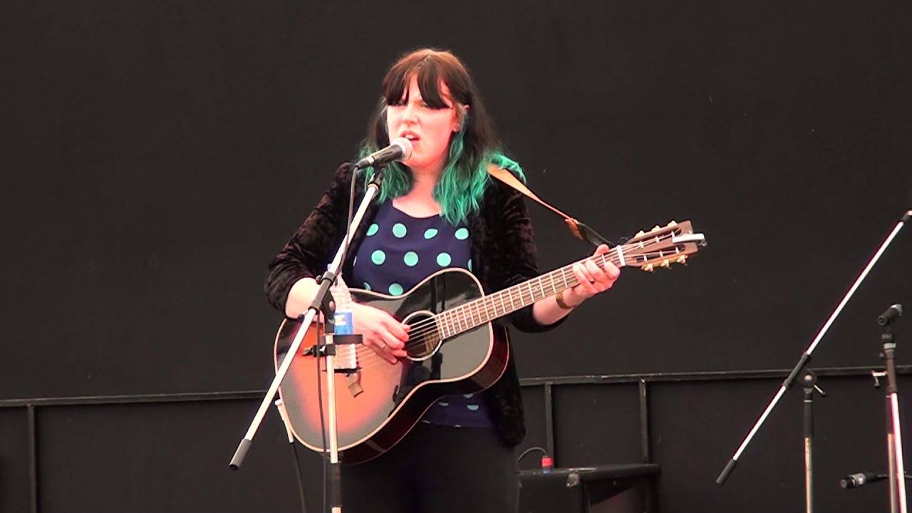 Lucy Ward@The Gate To Southwell Folk Festival 2013.Stage 2 - YouTube