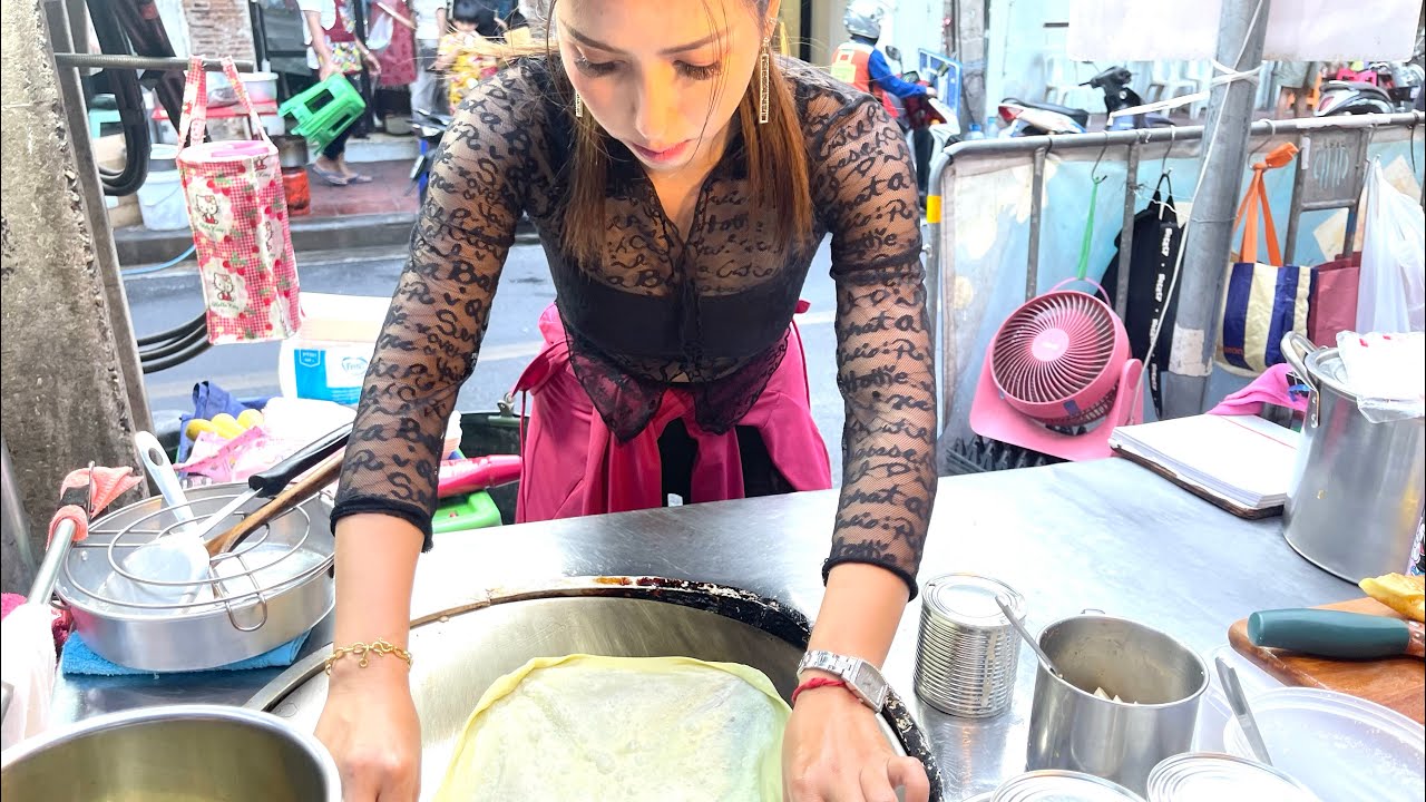 Roti Lady Bangkok- The Most Hardworking Roti Lady in Bangkok- Thai ...
