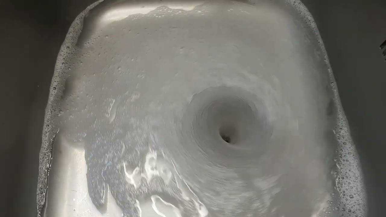Whirlpool inside the shell with FOAM - YouTube