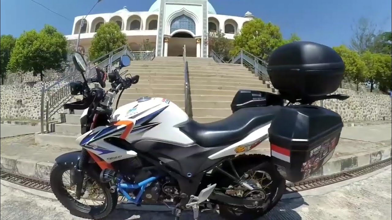 Review Honda CB150R Touring - YouTube