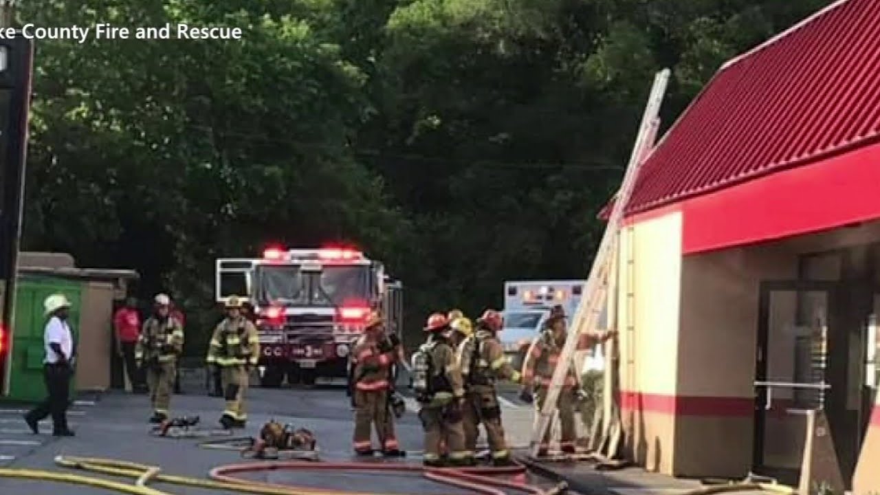 Hardee's fire causes $30,000 in damage - YouTube