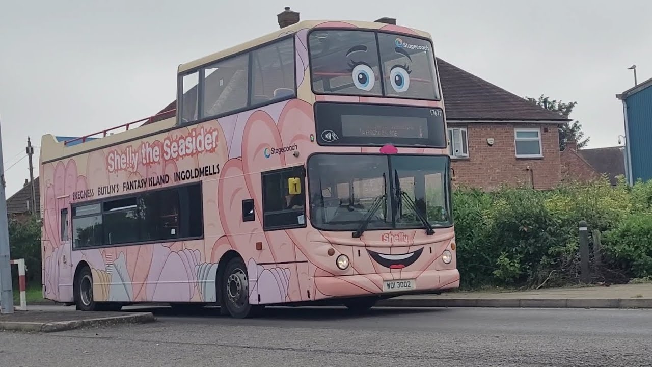 Stagecoach Skegness shelly the Seasider arriving into skeg bus station ...
