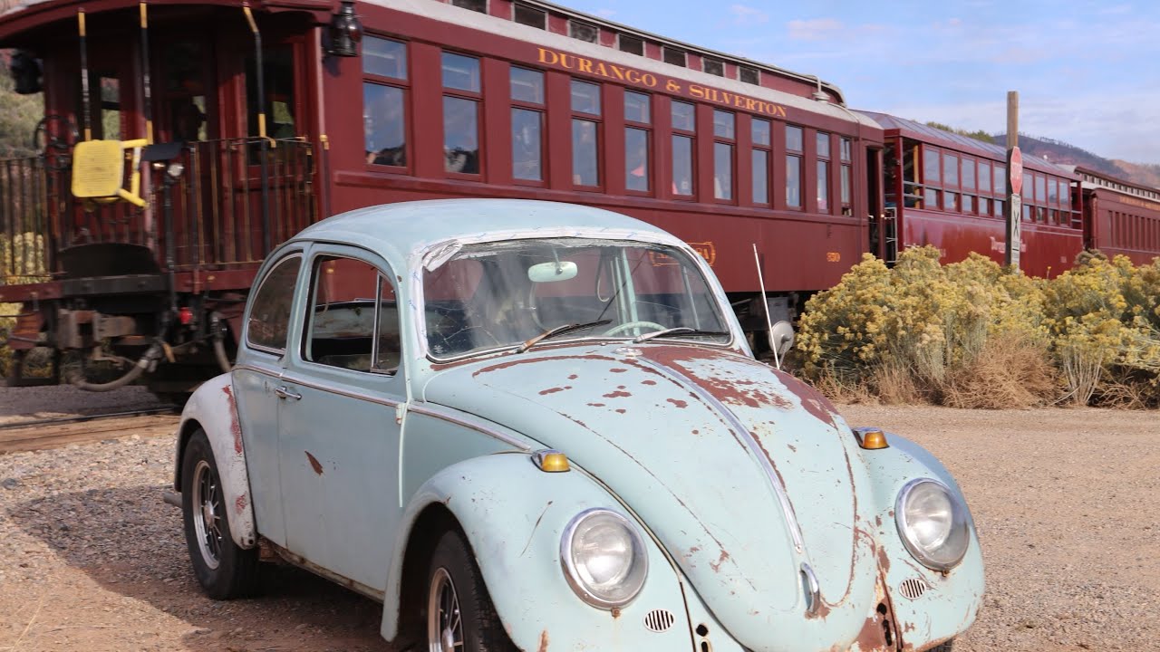 Pacing the Silverton train in my 1965 VW beetle (Fall) - YouTube