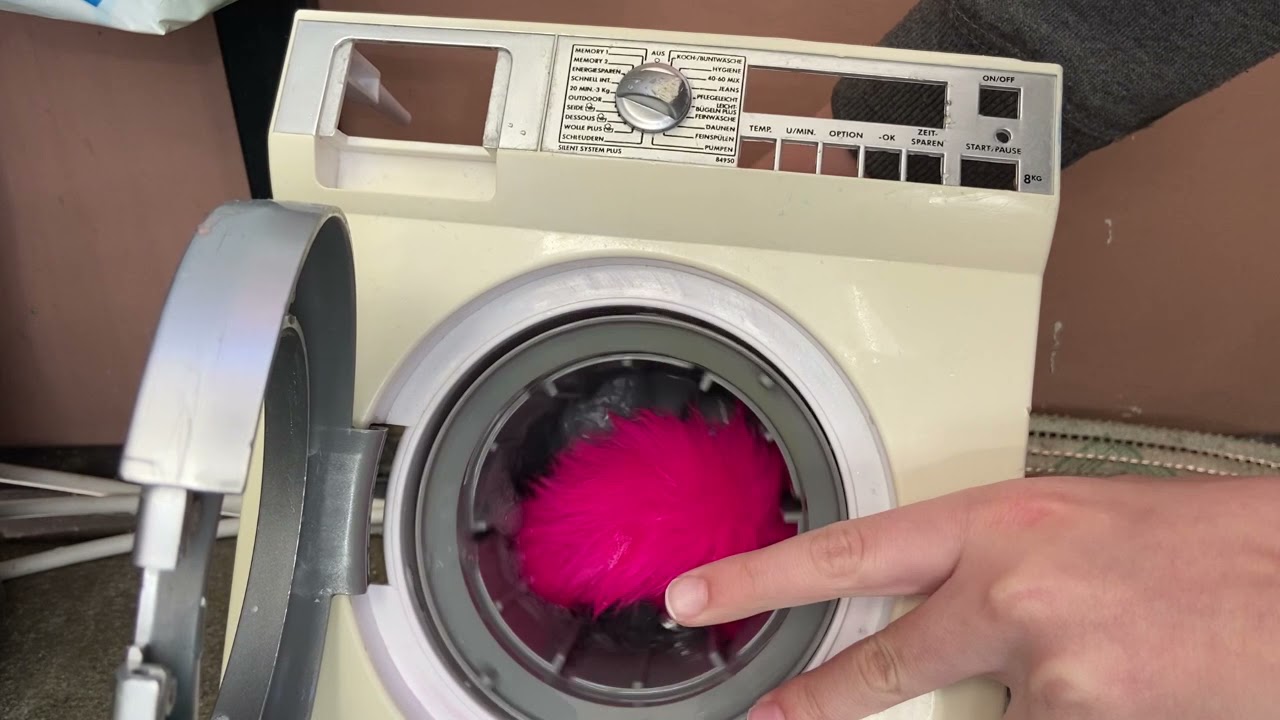 My old broken AEG toy washer intensiveshort programe - YouTube