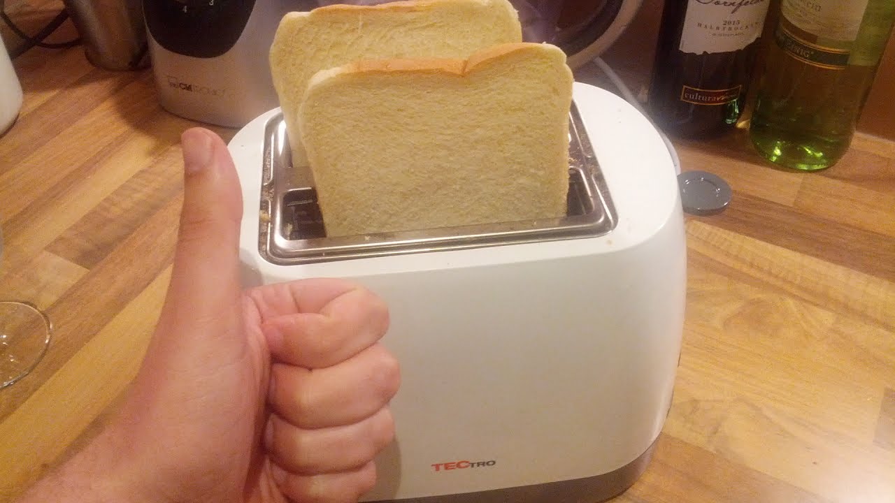 I love my toaster - YouTube