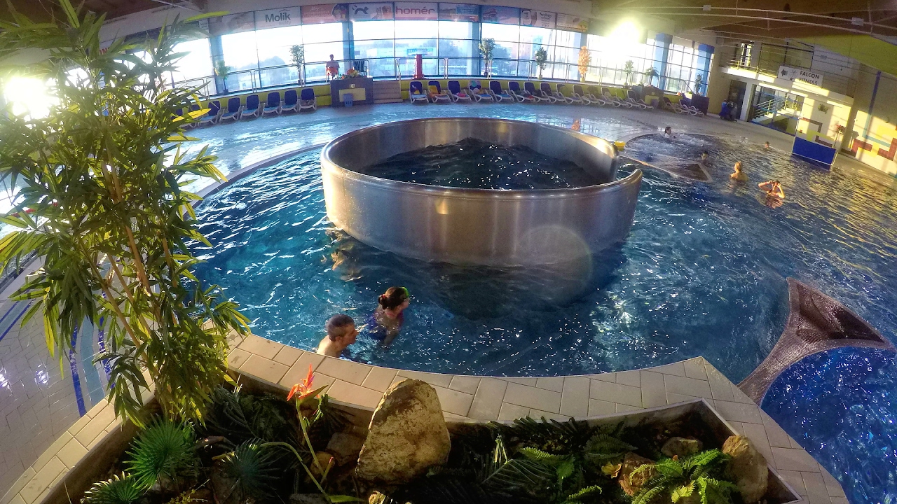 Aquadrom Most - YouTube