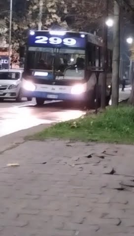 línea 299 nuevo interno 9631!!! todo bus Pompeya 3 pasando por Achaval ...
