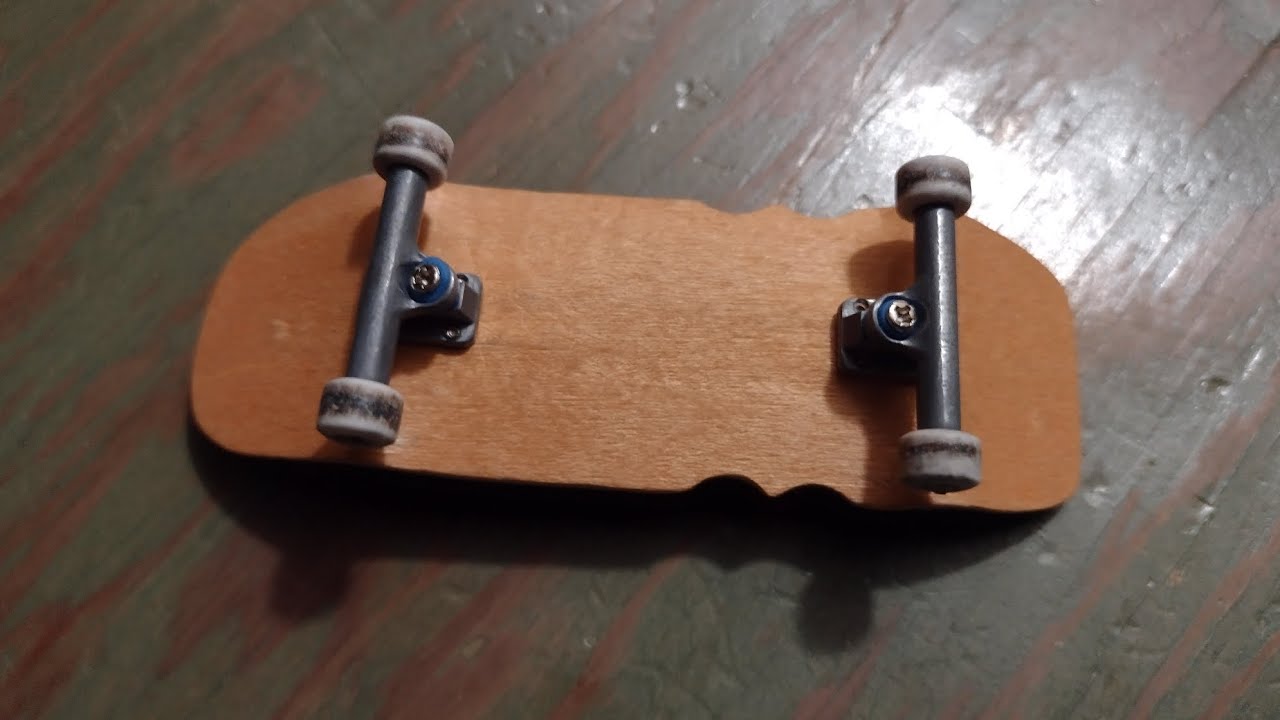 Upgrading A Garlic Fingerboards Deck! #fingerboard #fingerboarder # ...