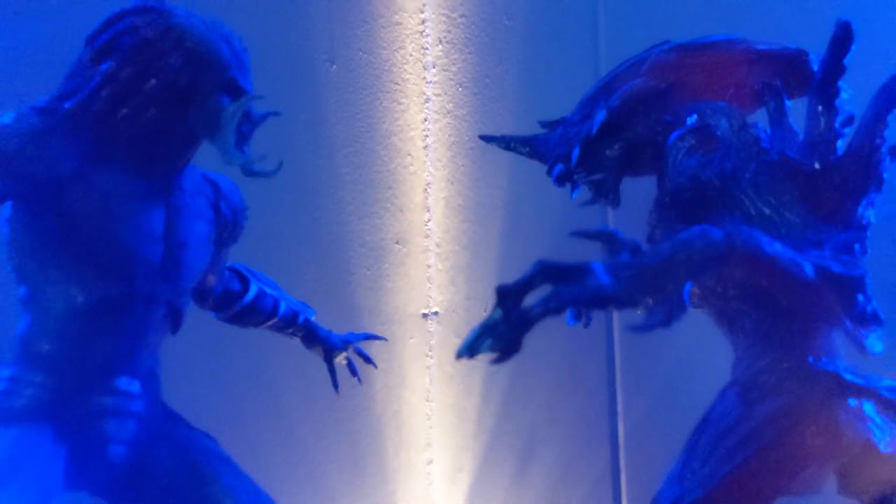 Armored Assassin Predator vs Rhino Alien - YouTube