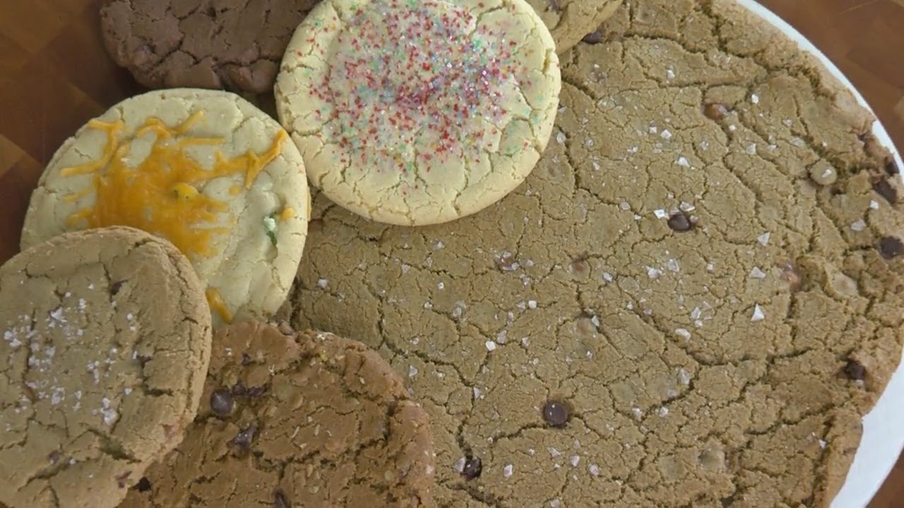 DeRusha Eats: Cookies From T-Rex - YouTube