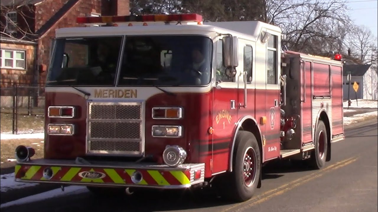 Meriden Fire Department Engine 1 Responding - YouTube