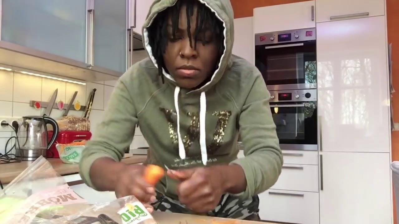 OYOYO BY AKOTHEE BEST DANCE - YouTube