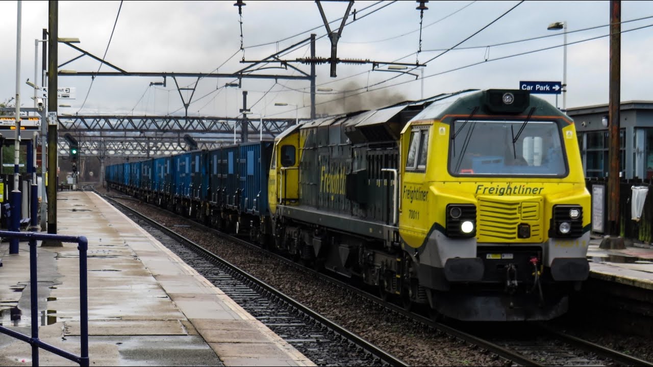 Freightliner Class 70 No. 70011 on 6F33 Bredbury - Runcorn F.L @ Guide ...