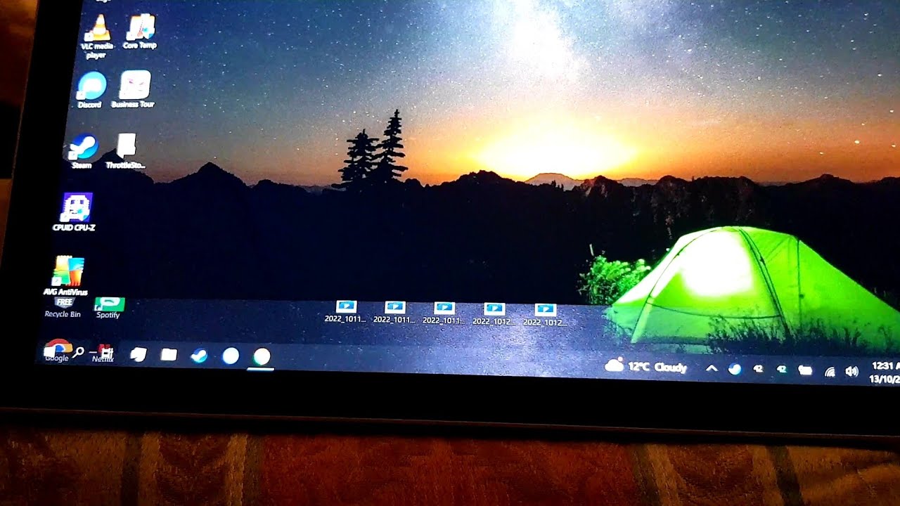 Microsoft Surface Pro 4 Screen Flicker Problem - YouTube