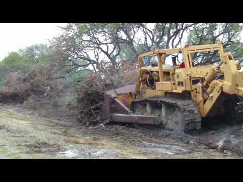 BIG D9G Bulldozer Working