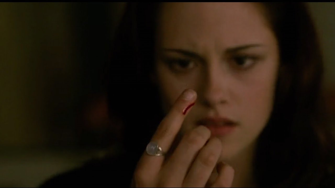 New Movie Twilight Bella Birthday Scene - Twilight Saga New Moon (2009 ...