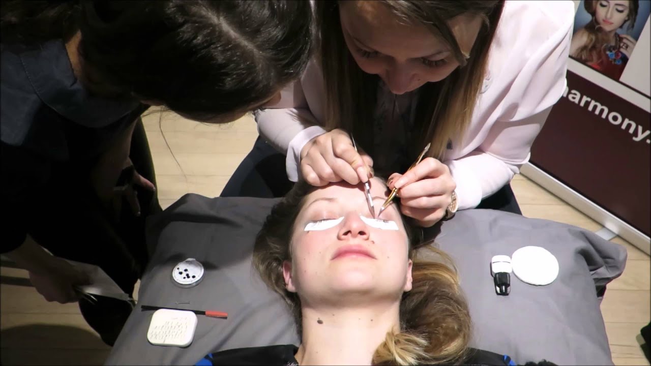 Russian Volume Training in Scotland (Lash Harmony Academy) - YouTube