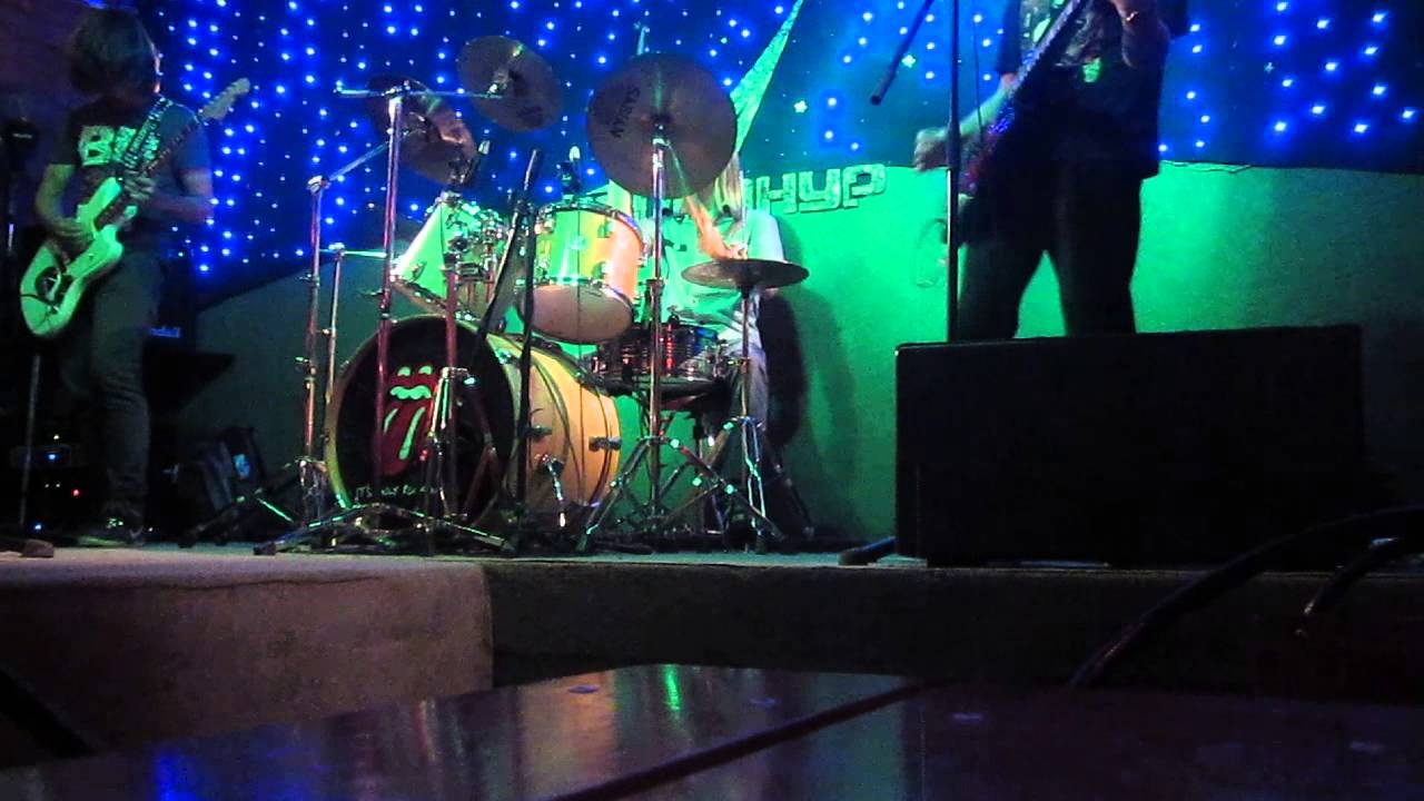 Sorrow Doll - ангел - YouTube