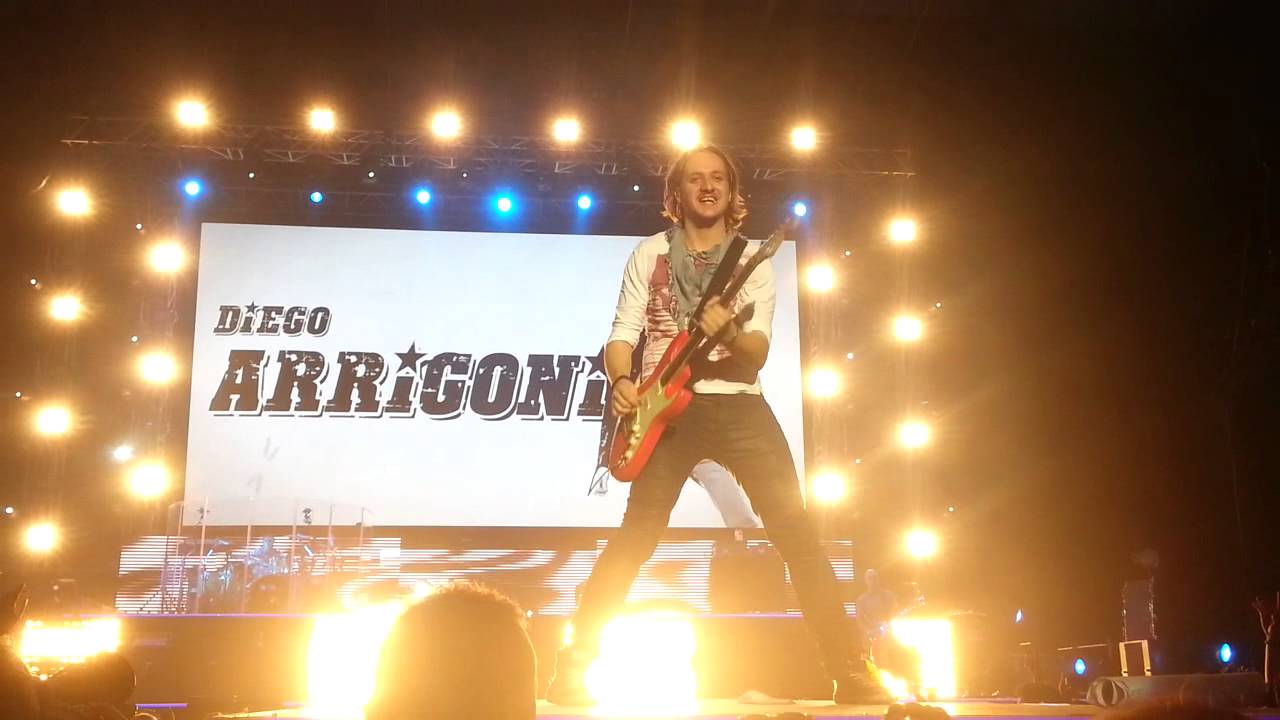 Gioia Tour 2013 - Chiusura Concerto - Acireale - YouTube