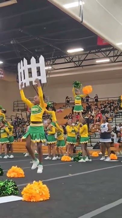 "Defense" #cheerleading #cheerlife #subscribe #share #like #stompnshake #cheerfun #cheershe8 ...