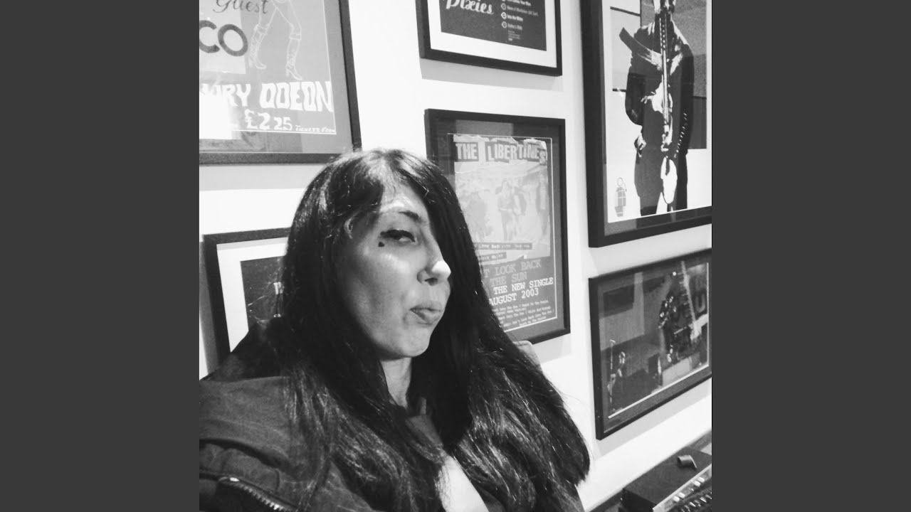 Milkshakes & skates (feat. Charlie wareham) (Radio Edit) - YouTube