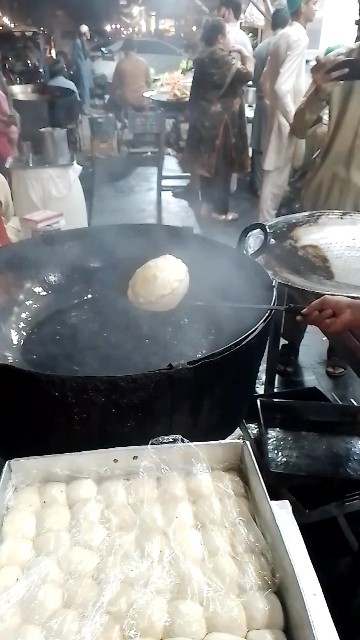 Puri frying 🔥😍making skills- Asian street food #streetfood #shorts ...