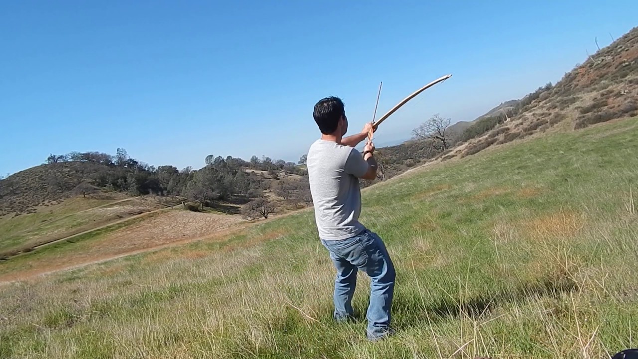Chumash Toyon Bow Shooting - YouTube