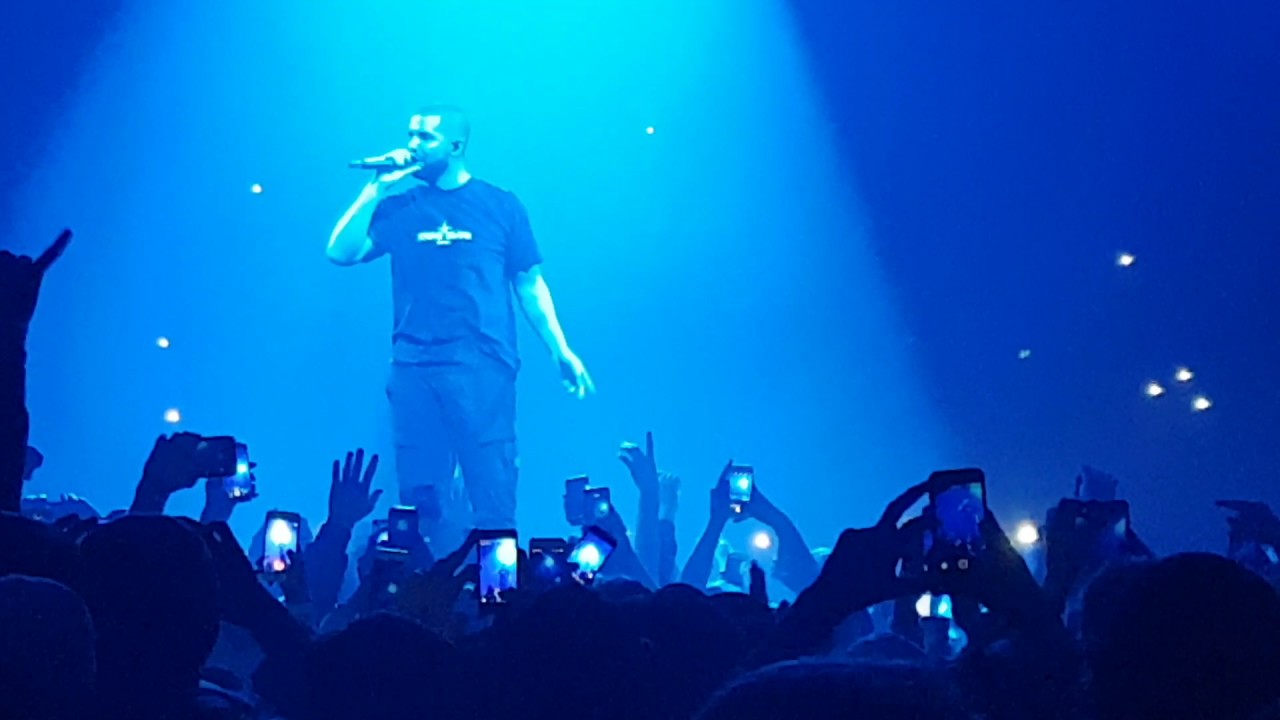 Drake and Norway singing happy birthday- Oslo 5/3-2017 - YouTube