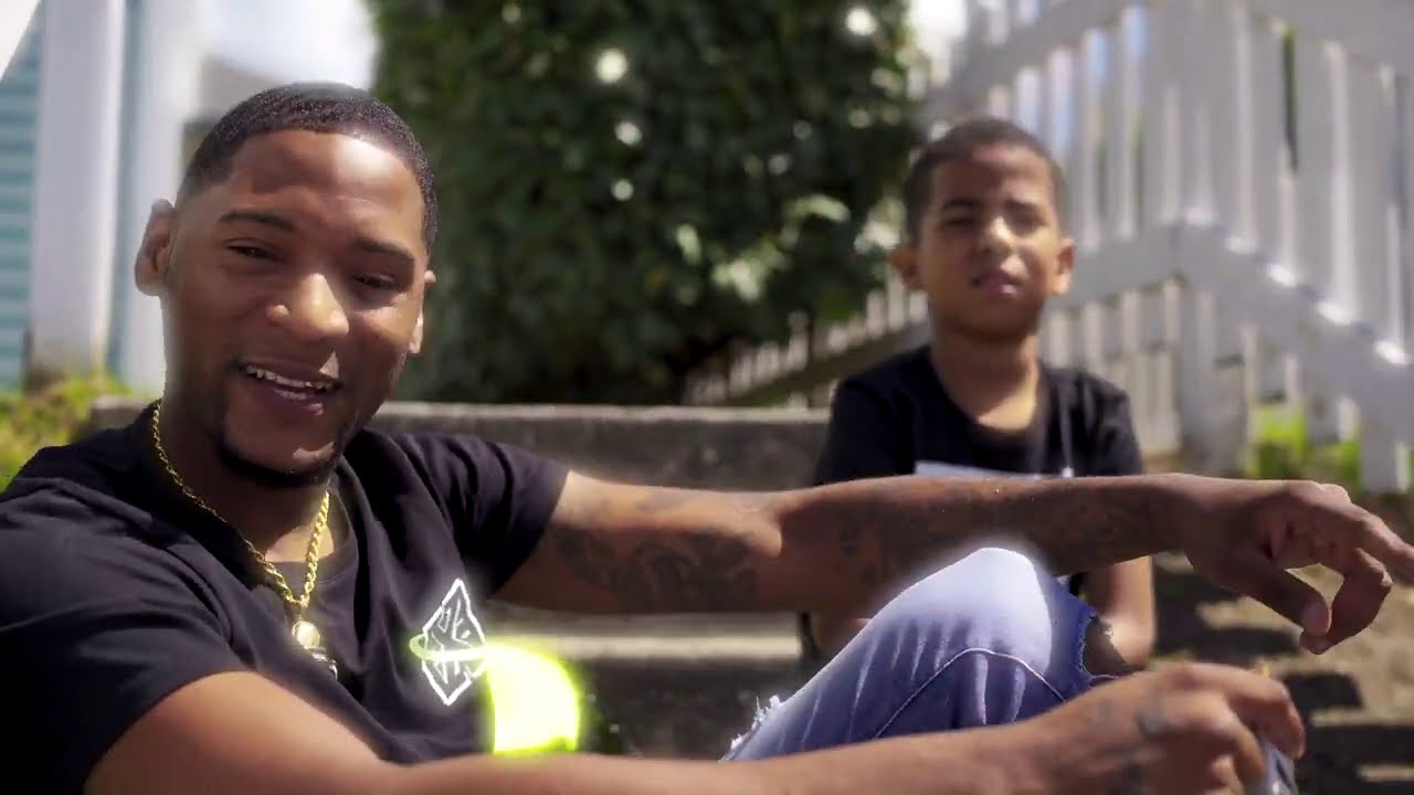 Rich Kalashh - Uniko Verschil [Official Music Video] - YouTube