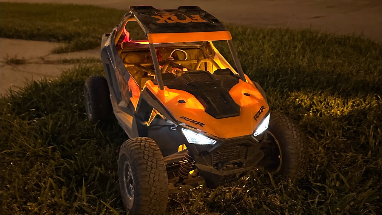 Losi Razor Rey RZR fox sand driving - YouTube