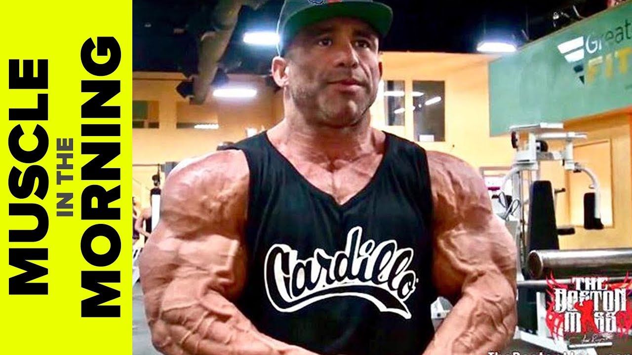 The Boston MASS at WORK! Muscle in the Morning (11/9/17) - YouTube