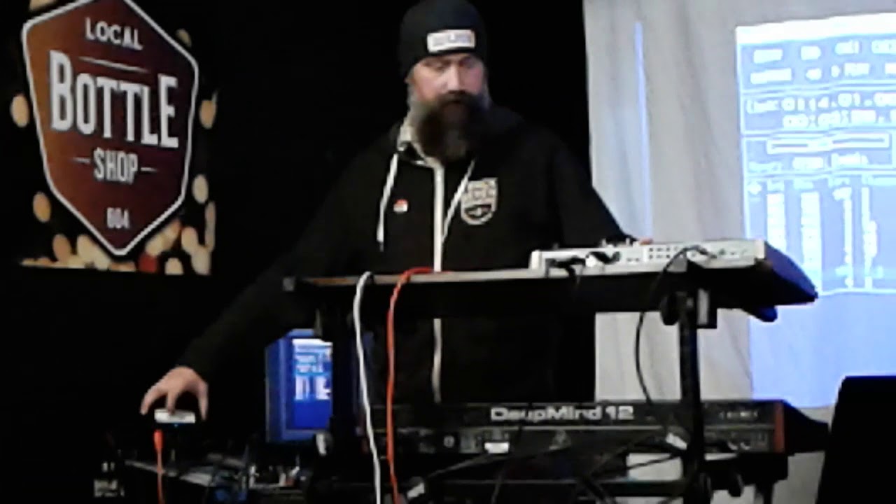 Chad Wilson Amiga 1200 midi demo with Music-X. Asheville synth club ...