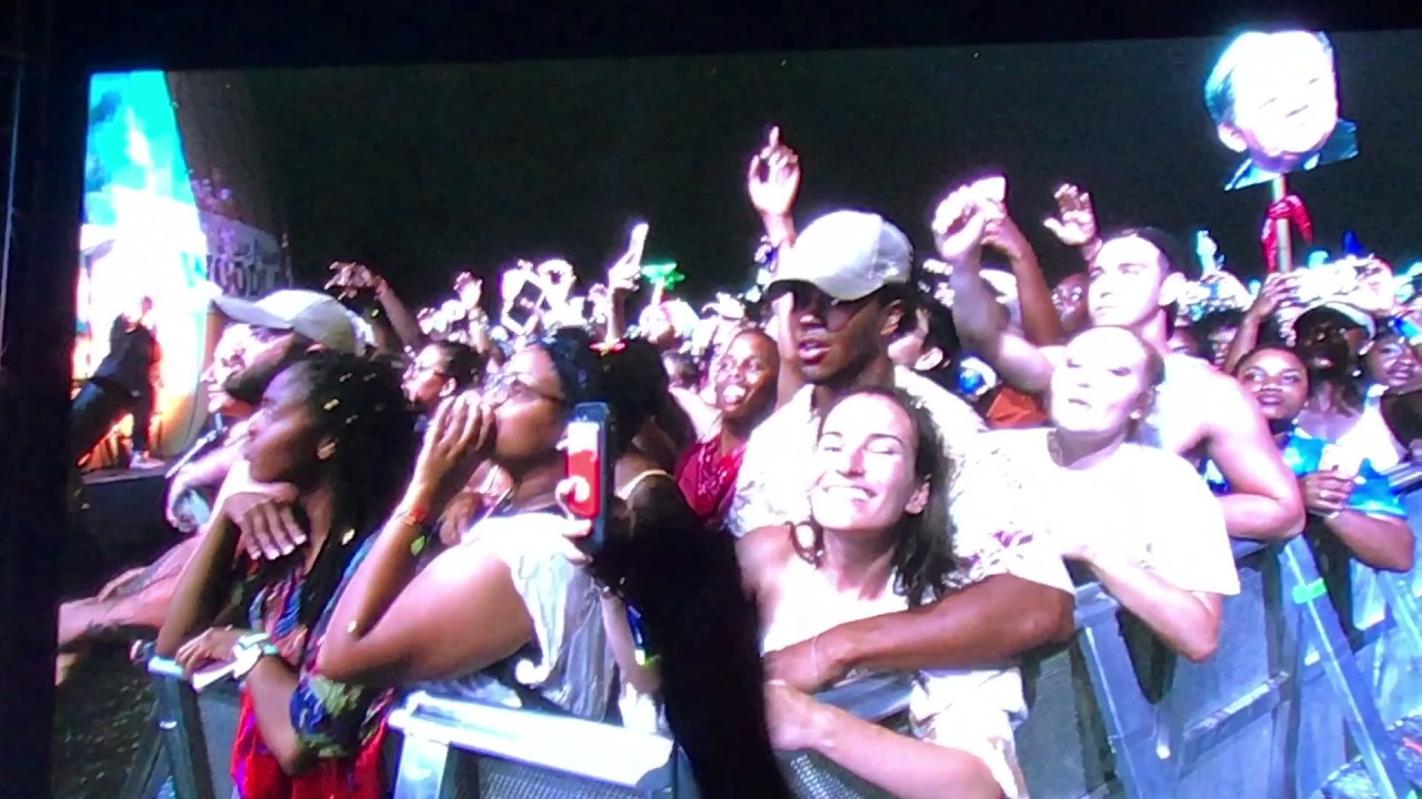 Chance the Rapper at Firefly 2017 - YouTube