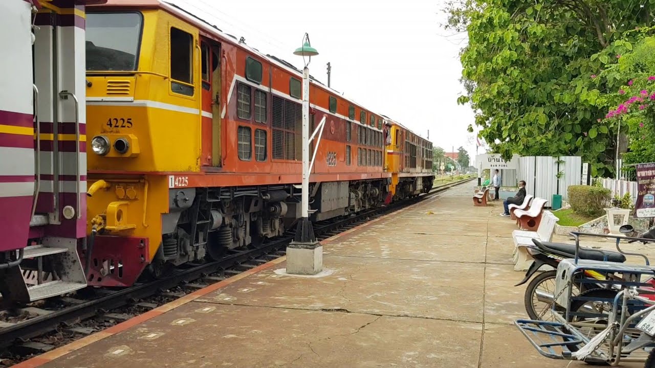 255 Alstom มา 2 หัว ฝากไปเพชรบุรี ordinary train 255 - YouTube