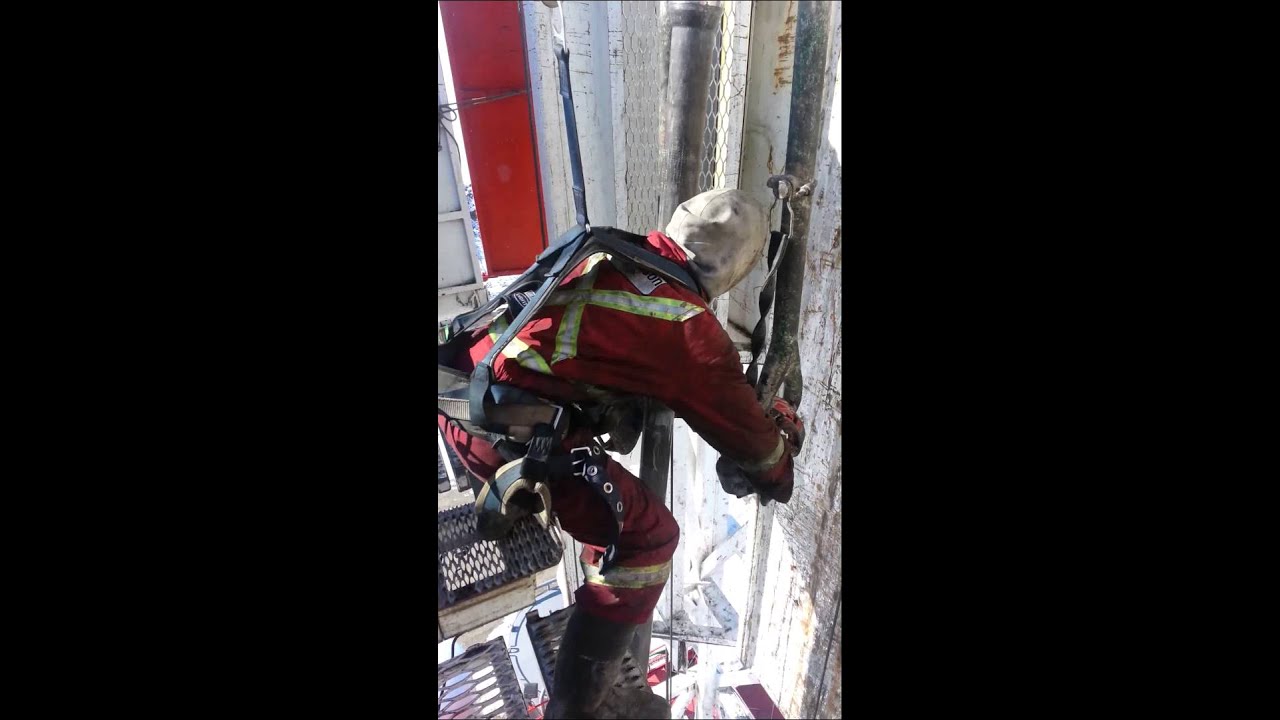 Tripping in pipe on a drilling rig - YouTube