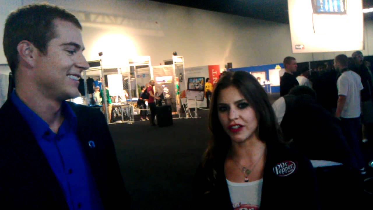 MLG Anaheim 2011 ♦ Myla - Dr. Pepper Booth Babe :P - YouTube
